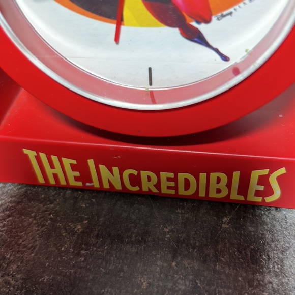 Disney | Accents | Disney Collectable The Incredibles Desk Clock With ...